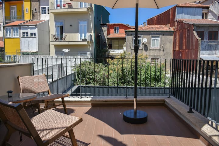 Lindo Apartamento Central Com Varanda - Porto - Porto, Portugal