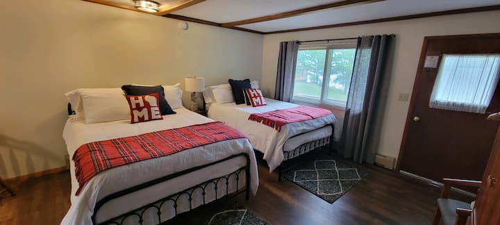 Birch Point Resort Kitchenette #11 - ヘイワード, WI