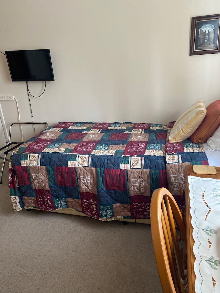 Room 2 Twin Bedroom En-suite - Alnwick