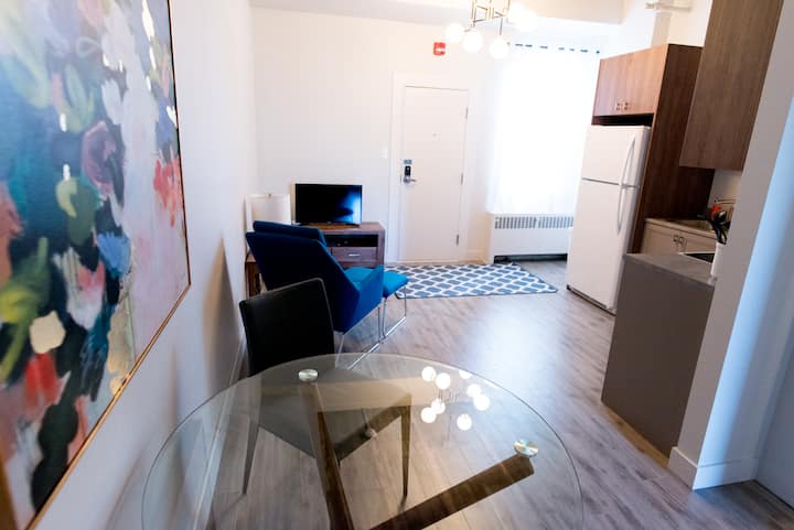 Suite Avec Une Chambre Fermée (Central) - Rouyn-Noranda