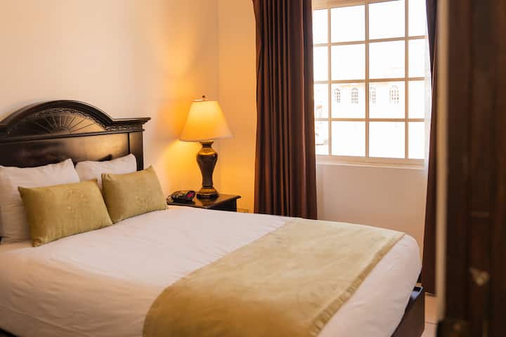 Beautiful Classic Family Condo 2 Bedrooms - San José