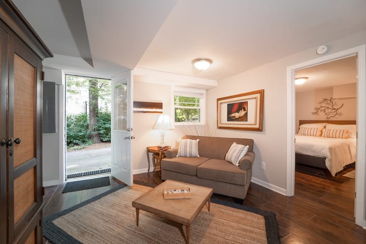 Hidden Gem-full Guest Apt W/pvt Entry, 1 Queen+kit - Charlotte, NC