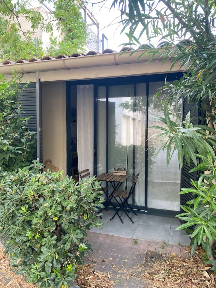 Studio/t1 Proche Tour Luma +Place De Parking - Arlés