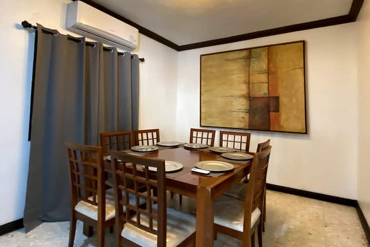 Amplia Casa De 3 Habitaciones En Zona Tec - Monterrey