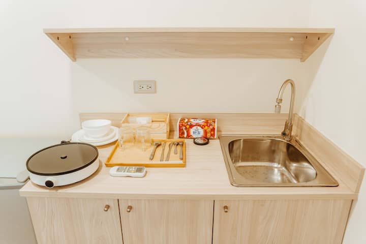 A Warm Serviced Apartment In The Heart Of Taipei - Taipei