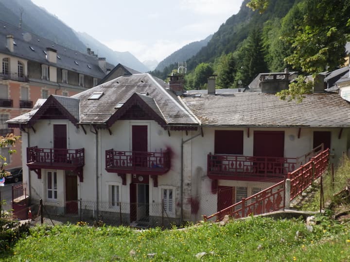 Cauterets : Apt T2 Bis Cosy, En Rez De Chaussée. - Cauterets