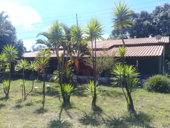 Acampamento Maravilhoso Com Fogueira E Natureza. - Brasília