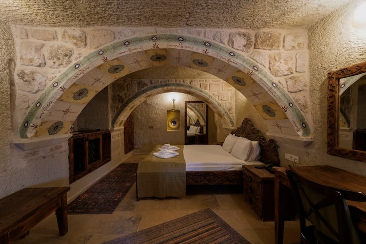 Comfort, History, Art, Pool And View Etc. - Cappadocia