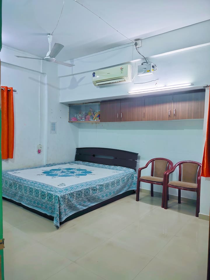 Muktangan 1 Bhk Super Spacious Homestay With Ac - Kolhapur