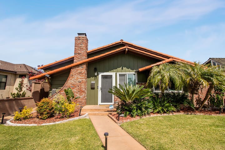 Lb Duplex-both Sides 2 Hot Tubs - Long Beach, CA