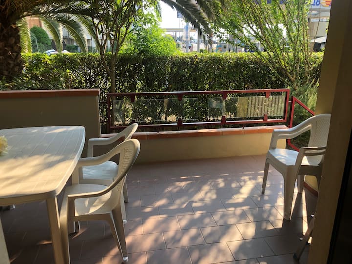 Stunning Apartment Close To The Sea - Viareggio