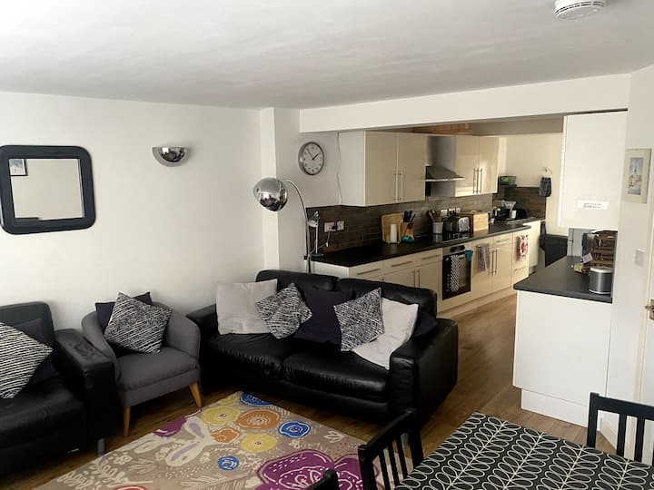 Spacious 3 Bedroom Cottage In Laugharne - Laugharne
