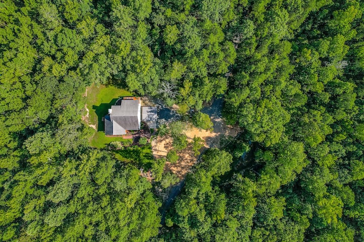 Secluded Retreat W/ Trails, Fire Pit, & Hammocks - Seaforth, Pittsboro