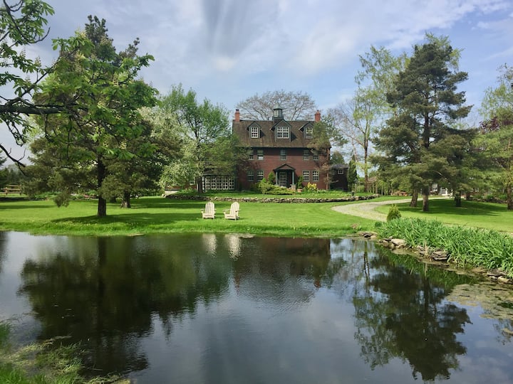 The Evermore Estate Farmhouse - Aurora, NY
