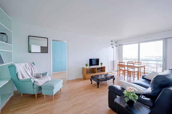 F2 Clair 60m²+balcon à Clichy/paris - ibis budget Paris Clichy Mairie