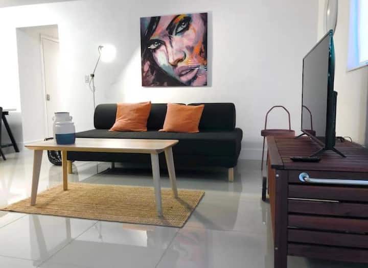 Moderno Apartamento, Acogedor Y Tranquilo - Miami