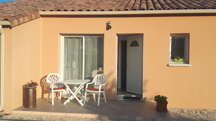 Charmant Studio Au Calme Dans Maison Neuve. - Aubenas