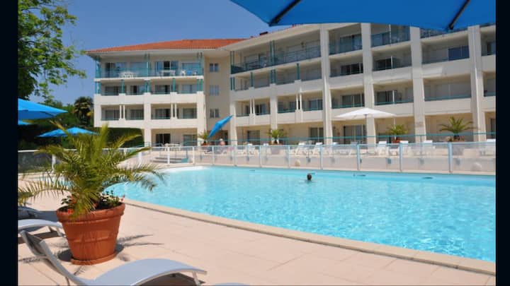 Superbe Appartement En Résidence Avec Piscine - Ciboure