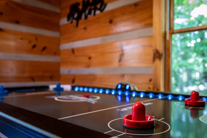 15 Min To Pf/gat, Hot Tub, Fire Table, Game Room - Gatlinburg