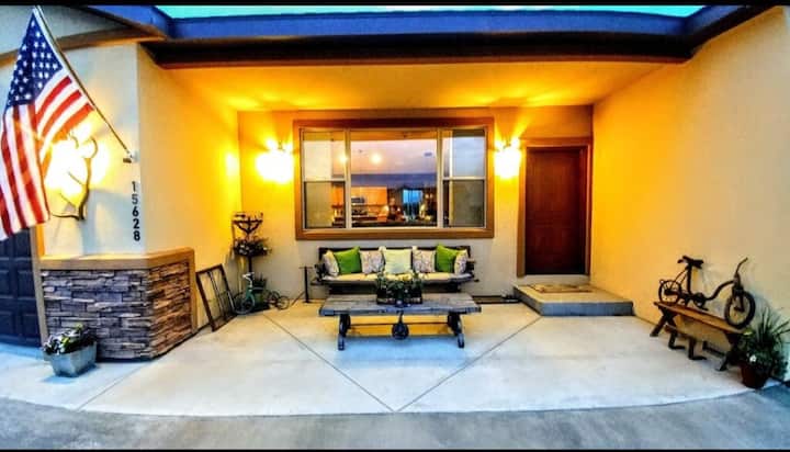 Beautiful 4 Bedroom Home On 1/2 Acre - Browns Canyon National Monument