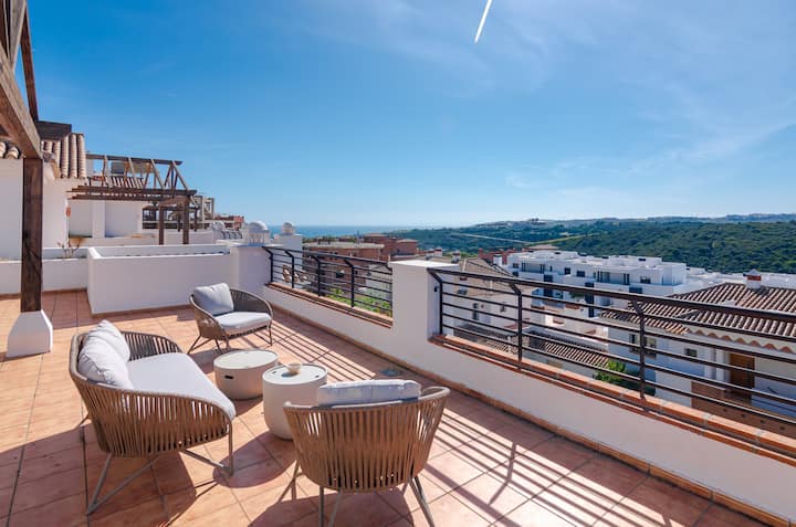 Luxury 3 Bed Penthouse With Private Elevator - Manilva