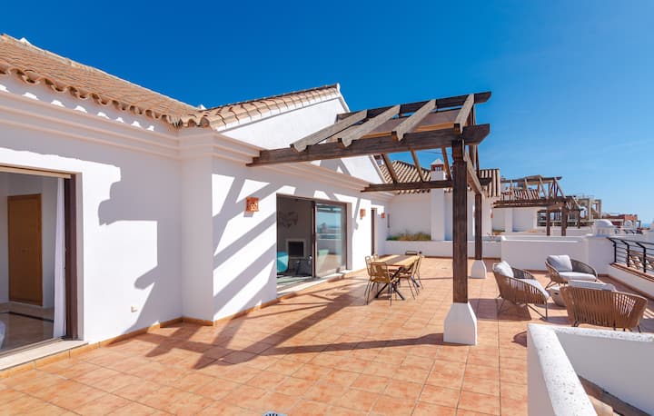 Luxury & Sunlit- 1 Mile To Beach - Gaucín