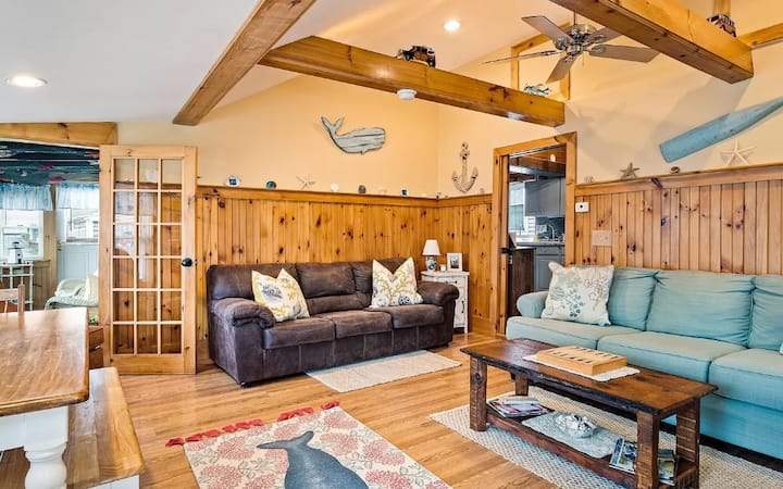 Adorable 3 Bdrm Cottage Steps To Beach, Ac, Pet - North Beach, NH