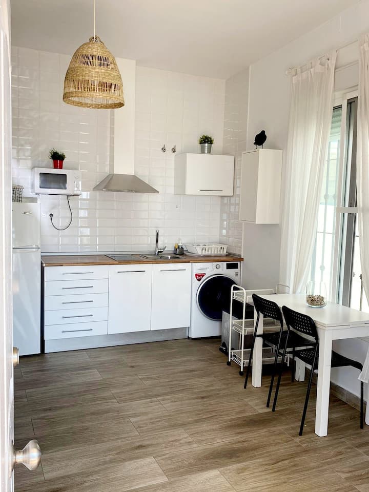 Beachfront Two-bedroom Apartment In Fuengirola - Fuengirola