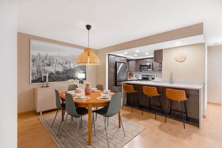 Cozy 2bd Bellevue Downtown, Free Parking - Bellevue, WA