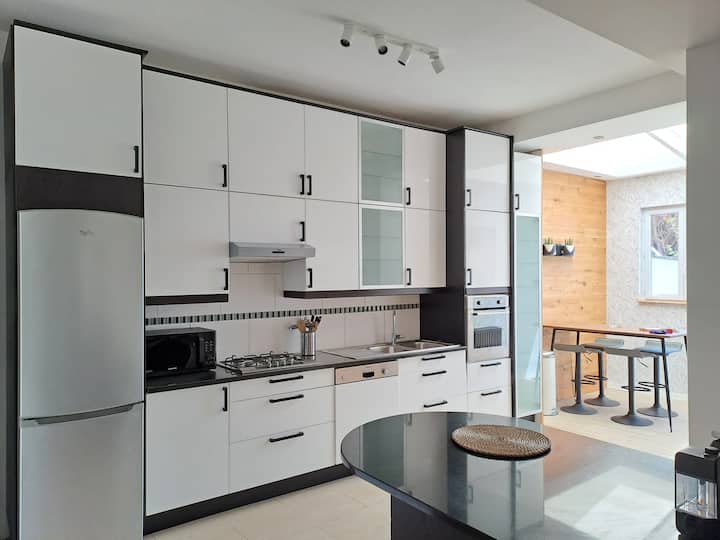Modern Apartment Next To Parc Du Cinquantenaire - Ixelles