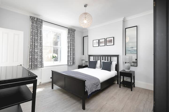 Penthousestays Notting Hill | Chic 2br + King Beds - London