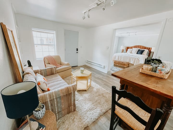 Cozy Studio Near Acu, Downtown,  Hendrick Hospital - Abilene, TX
