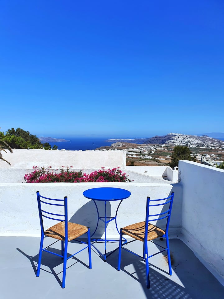 Secret North House - Santorini