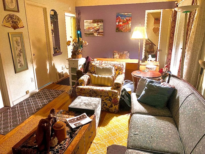 Quaint & Eco-friendly Rm A - Minneapolis, MN