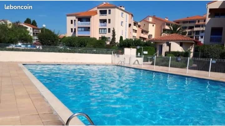 Superbe Studio Cabine Dans Résidence Avec Piscine. - Fréjus