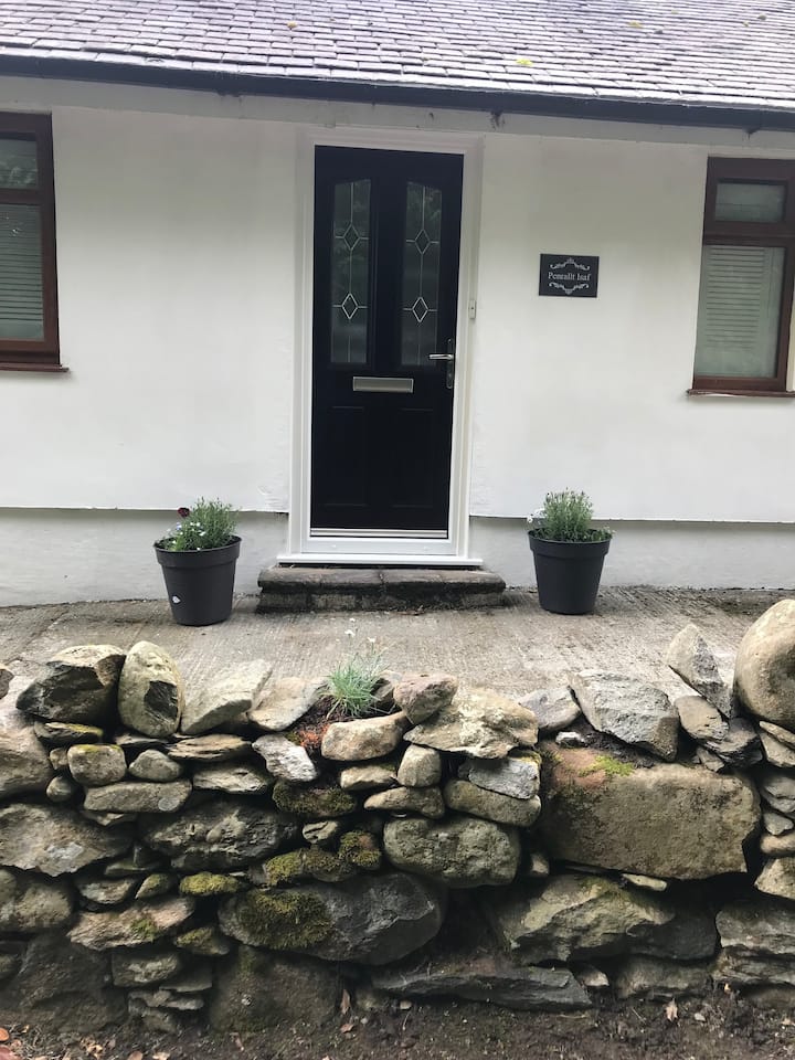 Great Location, 2 Bedrooms And Private Bathroom. - Llanberis