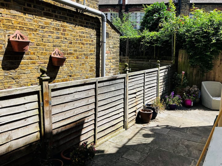 Charming 1 Bedroom Apartment In Central London - Barnes
