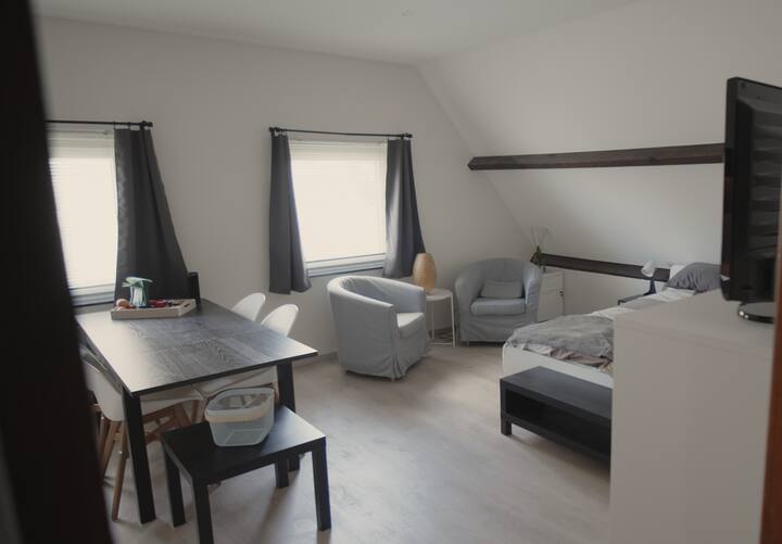 Autonome Studio In Landelijk Gebied Bij Brussel - Steenokkerzeel