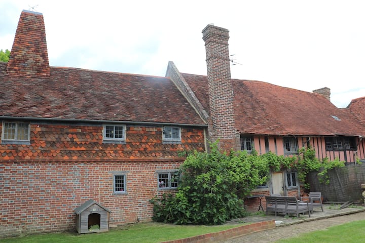 Delightful 4bd Home Full Of Flair Edenbridge Kent - West Sussex