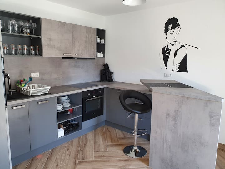 Schöne 2,5 Zimmer Wohnung  5 Km.vom Ulm, Modern - Neu-Ulm