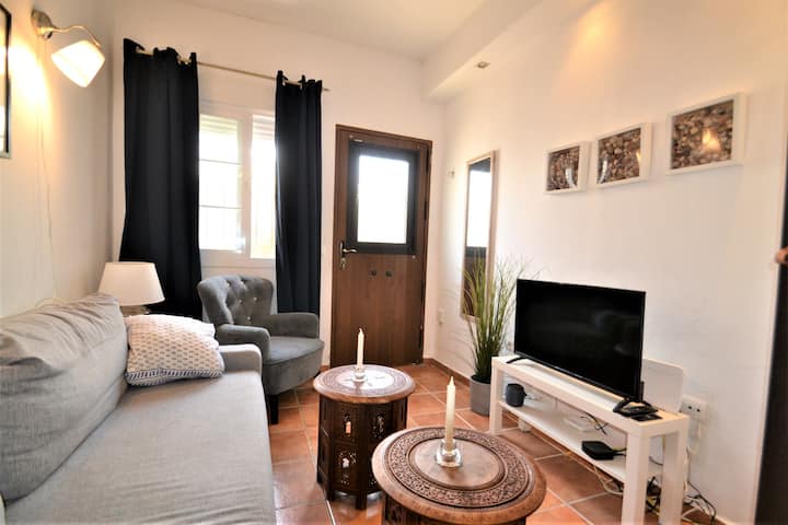 Coqueto Apartamento En Pleno Old Town De Estepona - Estepona