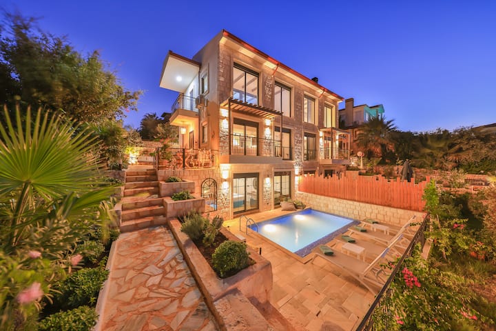 Villa Huzur, Kas- Stunning New 3 Br With Pool. - Kaş