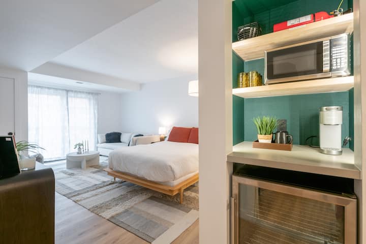 *Best Location Ski & Town* | Stylish Large Studio - Park City, UT