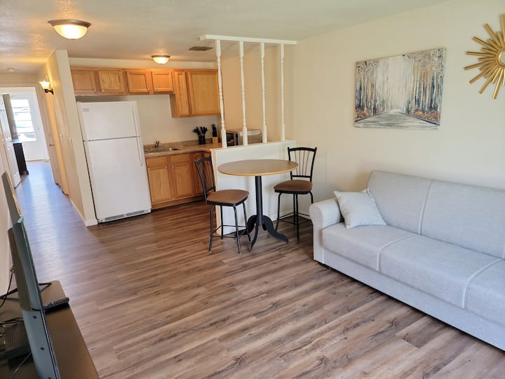 Traveling Nurses Welcome! Clean, Safe & Quiet Area - アップルトン, WI