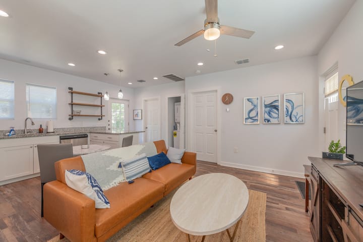 Fenced Yard/deck W Parking- Pet Friendly Fast Wifi - 샌안토니오