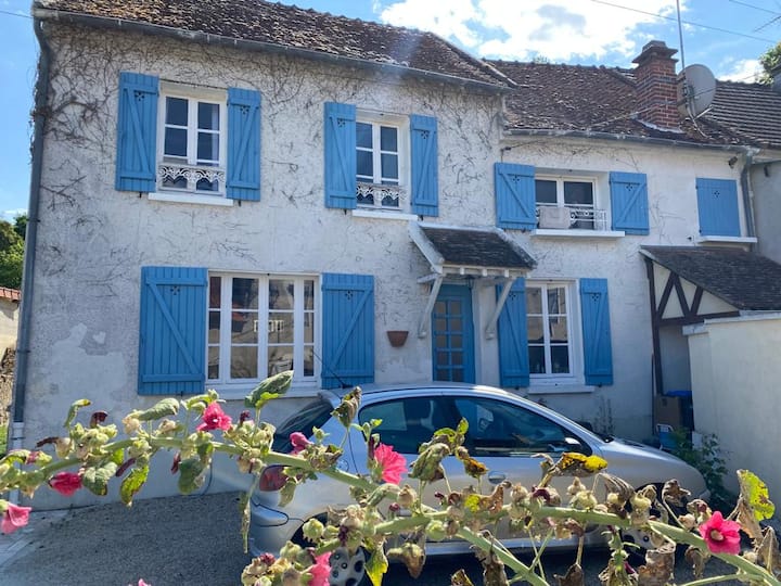 Maison Chaleureuse Avec Jacuzzi - La Ferté-sous-Jouarre