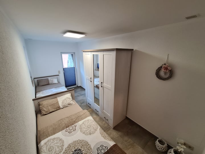 Moderne Wohnung Mit Balkon & Parkplatz, Domviertel - Freiberg