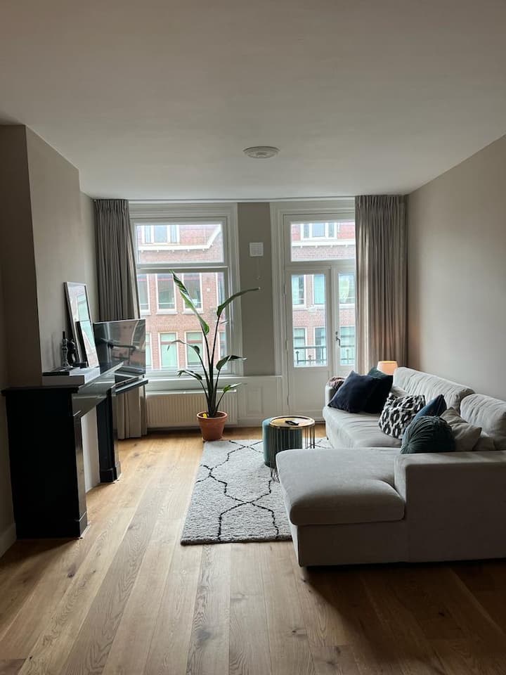 Ruim, Sfeervol Appartement Vlak Bij Het Vondelpark - Amsterdam Airport Schiphol (AMS)