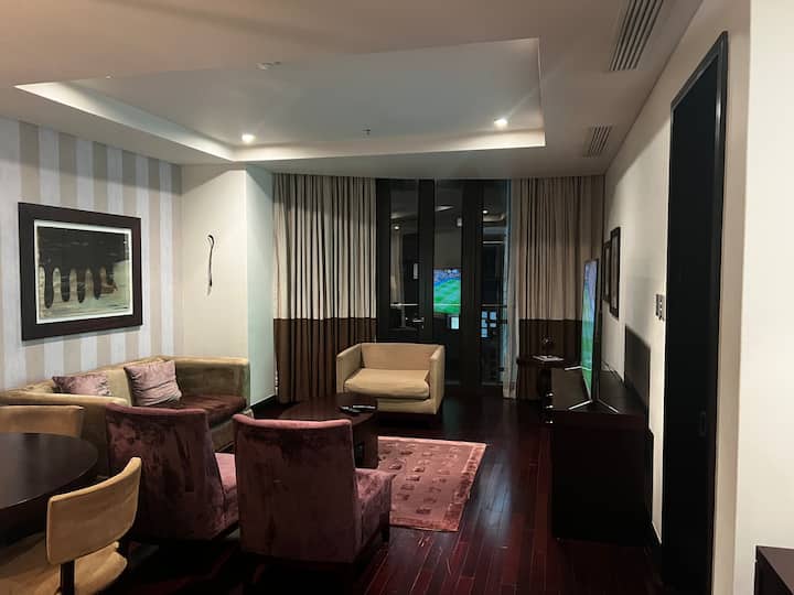 1-bedroom Apartment At The Michelangelo, Sandton - Johannesburg
