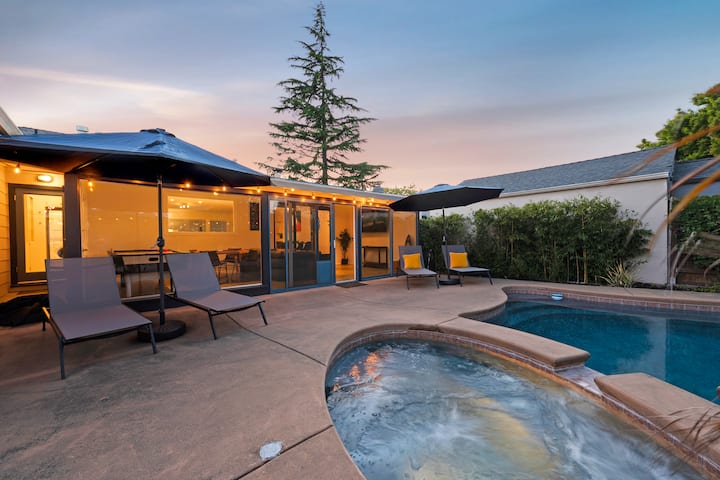 Midcentury Modern Wine Country Private Pool & Spa - 샌타로자